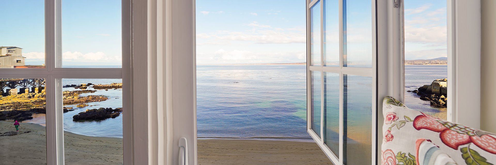 Monterey Hotel Deals & Vacation Packages - Spindrift Inn